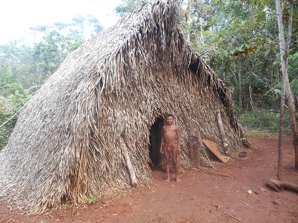 Venezuelan tribes protest against violent mining gangs