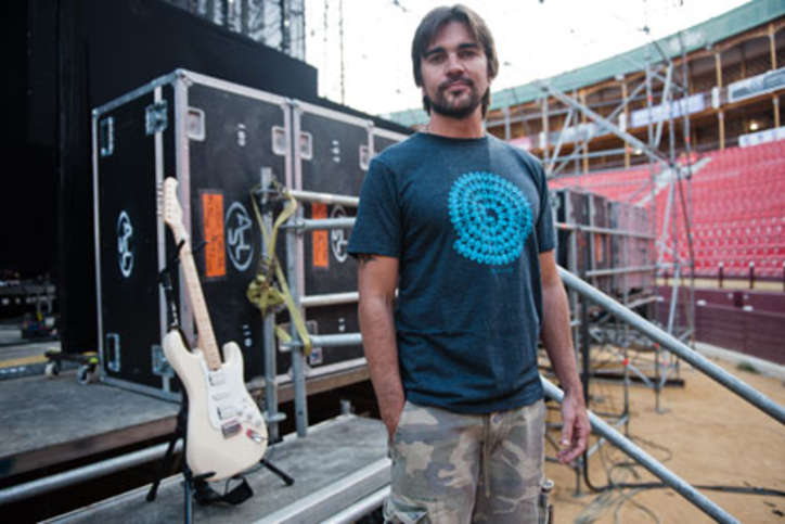 Colombian singer Juanes stands up for tribal peoples - Survival ...