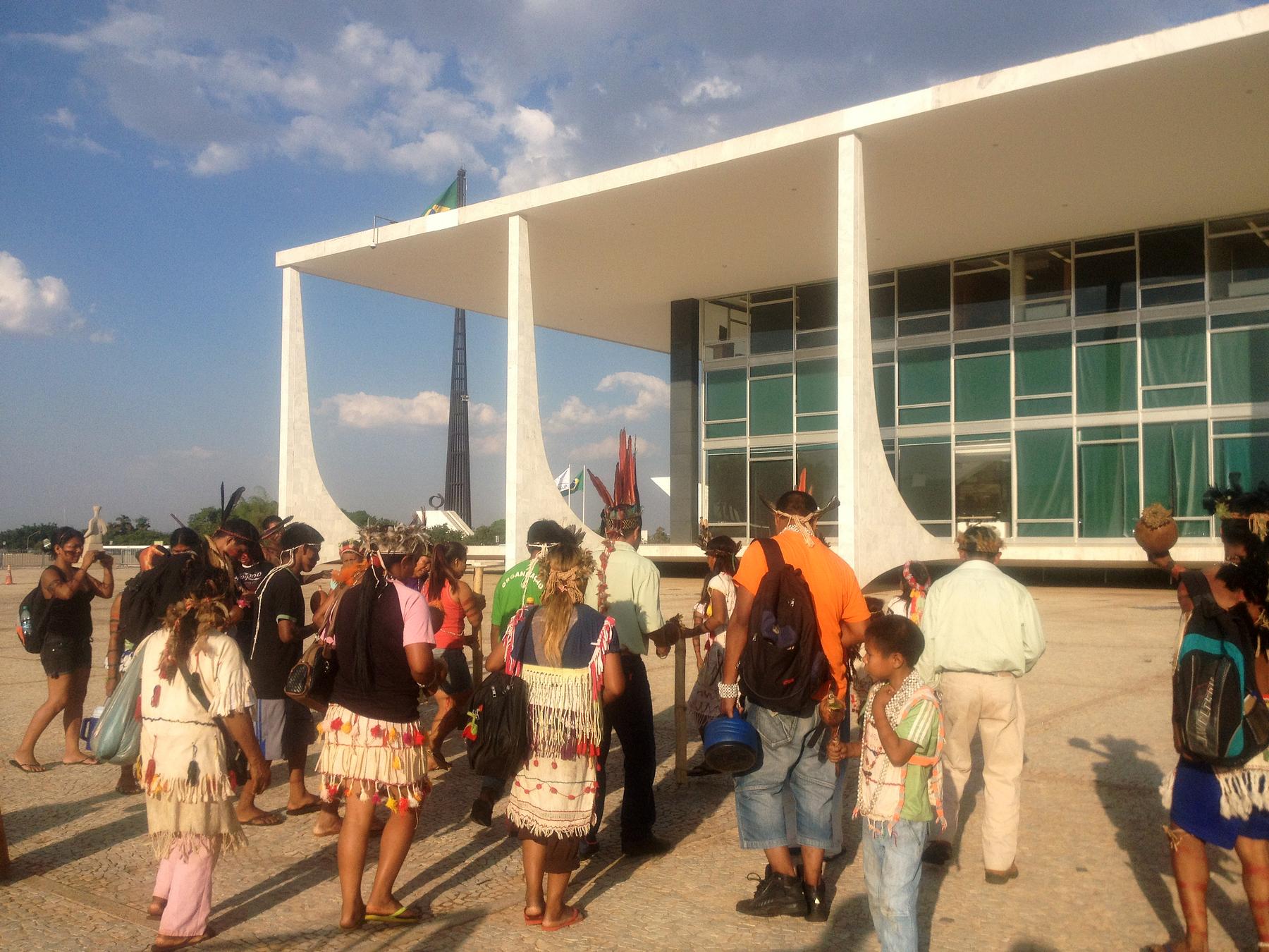 "We'll die for our lands", Guarani Indians declare in Brazil's capital
